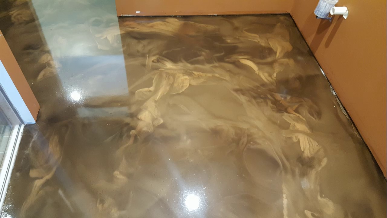 Coffee and Brass reflector enhancer epoxy floor - YouTube