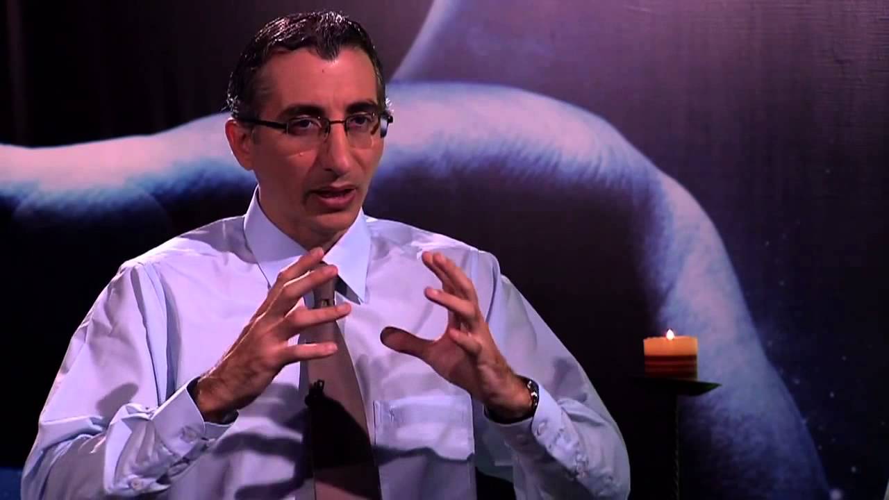 Dr. Enrico Bonfanti en Códigos del Universo, martes 26 de noviembre14 ...
