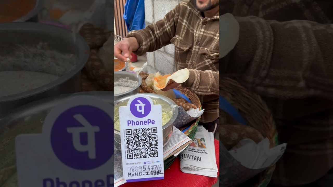 Kashmiri Masala Roti in Srinagar #kashmirifood #srinagar #vlogs #shorts ...
