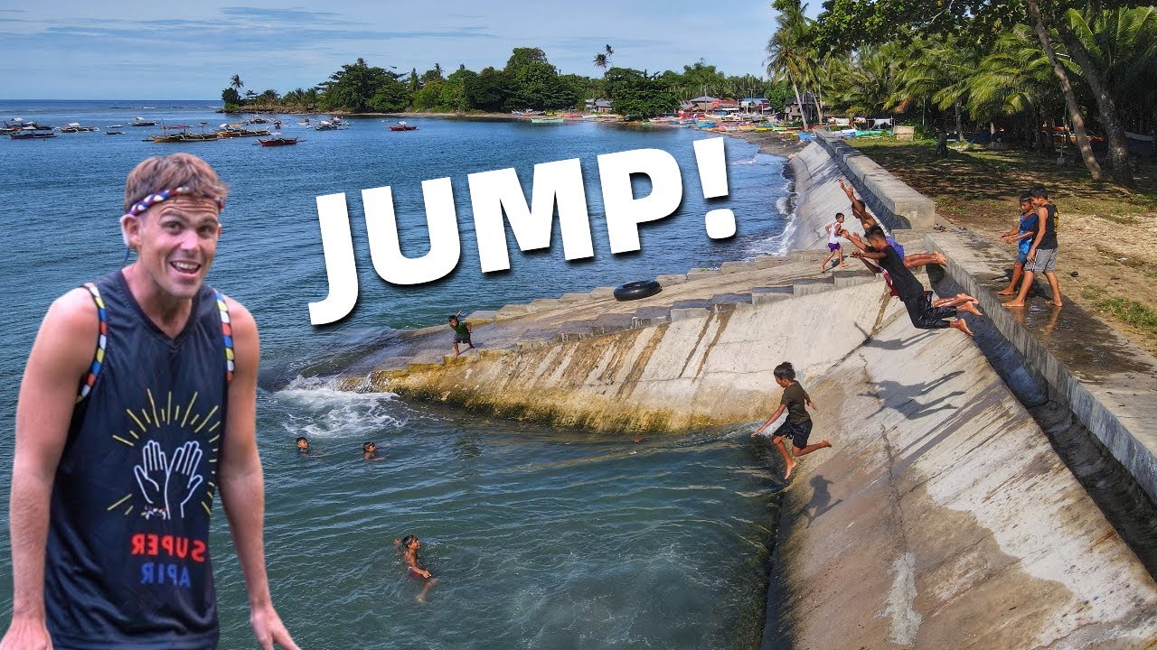 FILIPINO KIDS JUMPING OFF WALLS - Life In Davao Mindanao - EXTREME HOT ...
