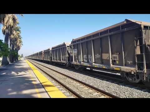 UP 6717 leading the rock train through Ontario, CA - YouTube