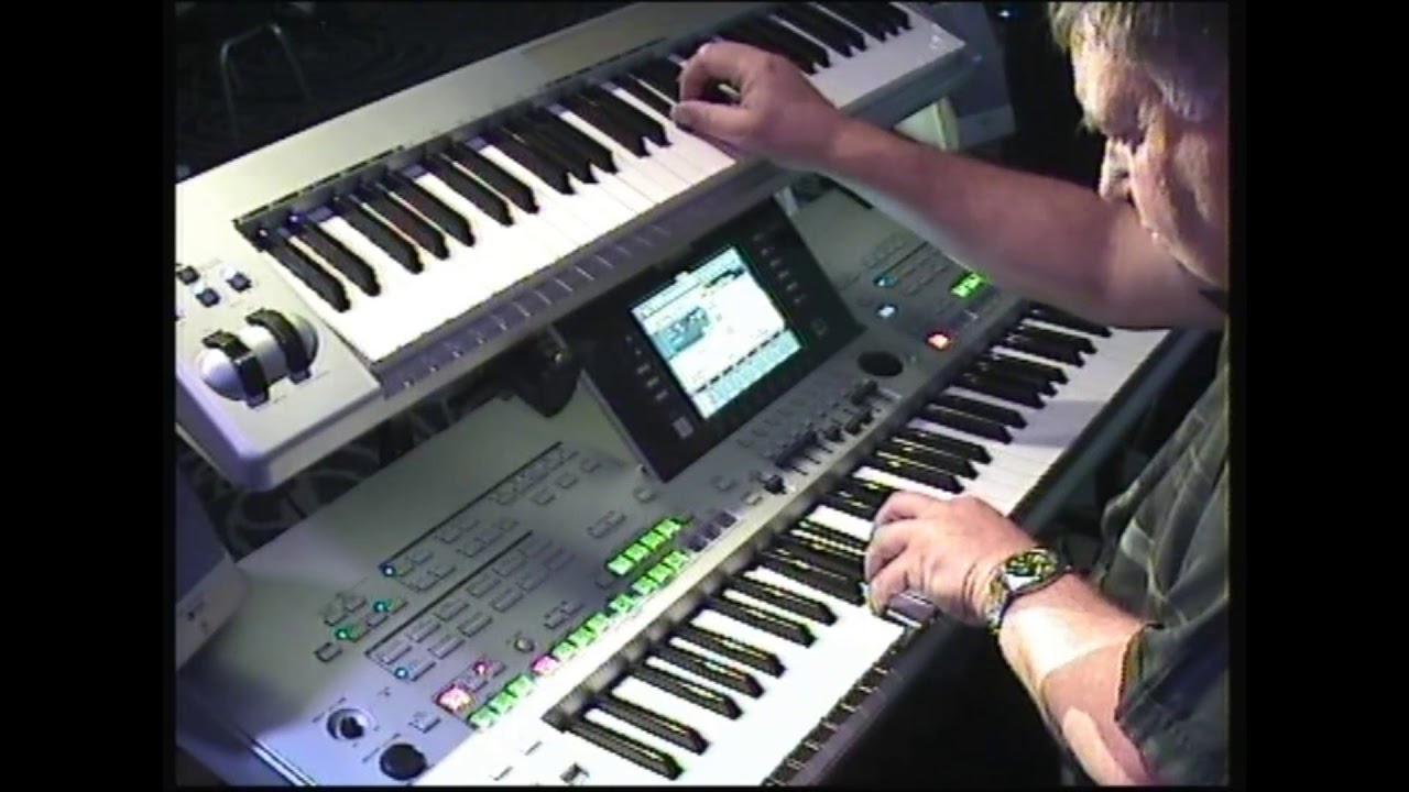 Steve Hubble - The look of love - YouTube