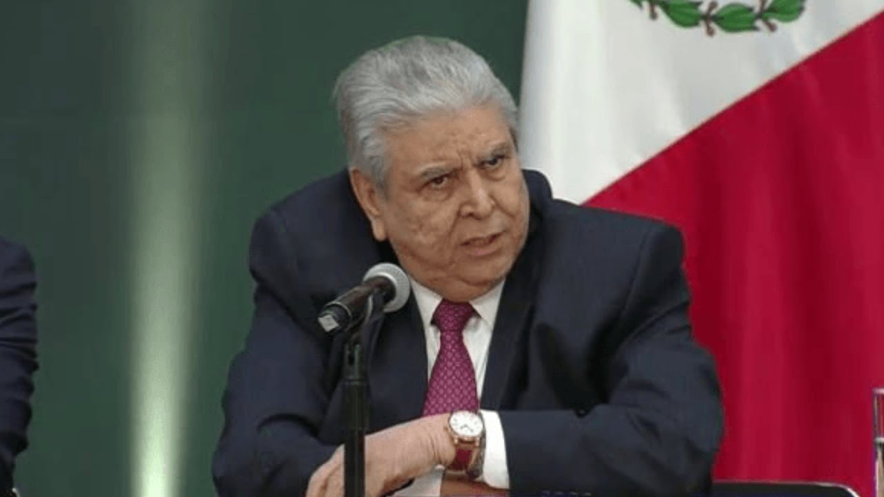 Líder de la CTM presume lujoso reloj en firma de acuerdo económico por ...