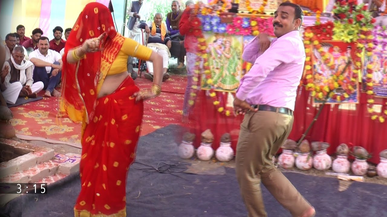 MANJESH SHASTRI___माता रानी के दरबार में___भक्तों का सुन्दर डांस ...