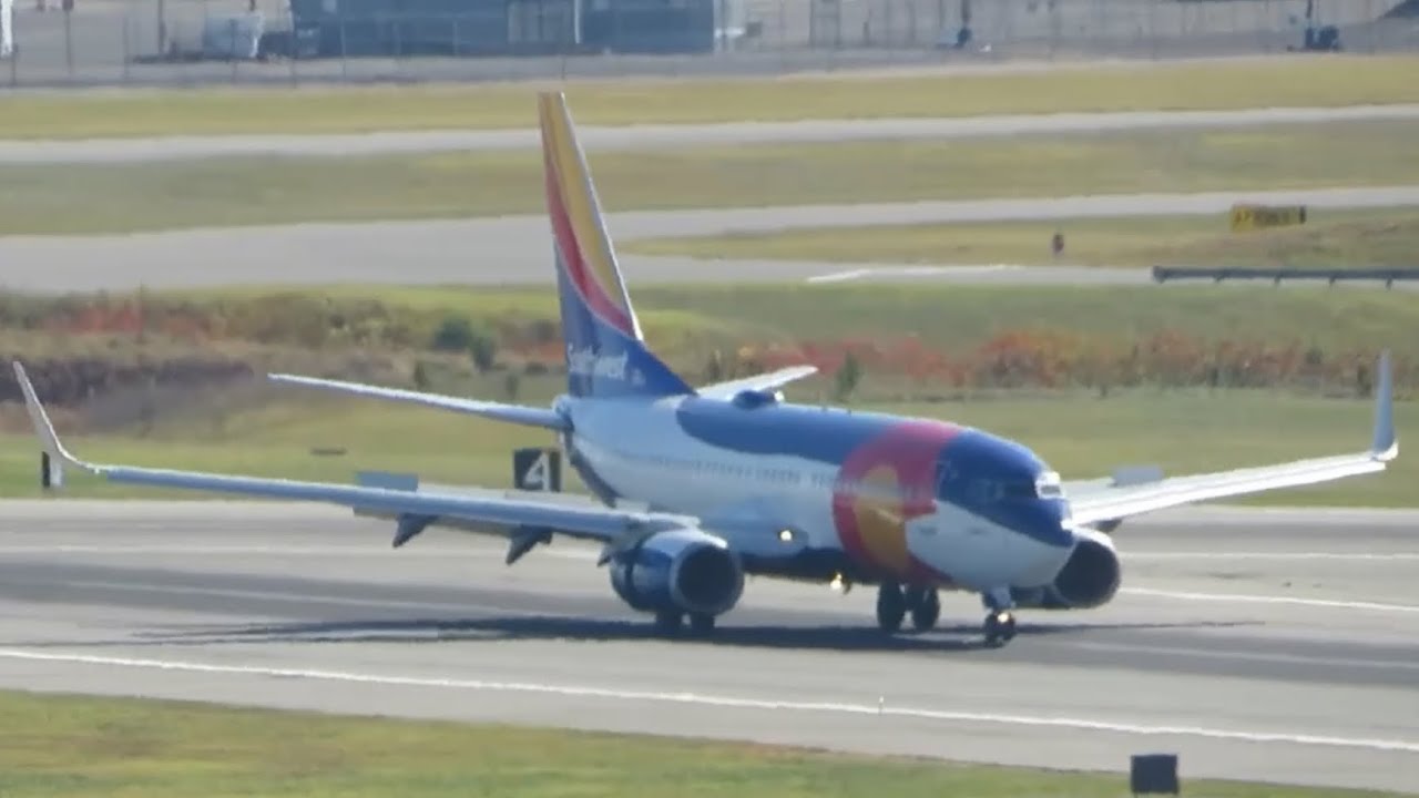 Sunny Plane Spotting at BWI Airport including 1 Special Livery and more ...