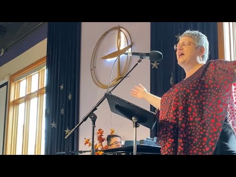 Shake It Out - Lyla Miklos and Rachel Derry - YouTube