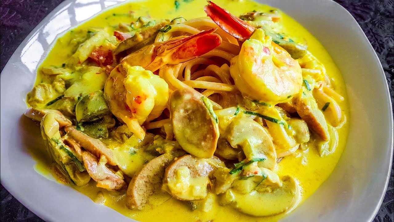 Pasta Masak Lemak Cili Padi Ala Carbonara (Malay Yellow Curry Pasta Ala ...