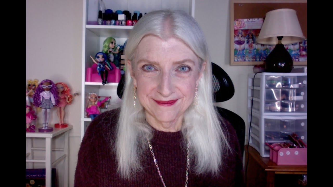 MAC EYESHADOW TUTORIAL SATIN TAUPE WITH SHADY SANTA - YouTube