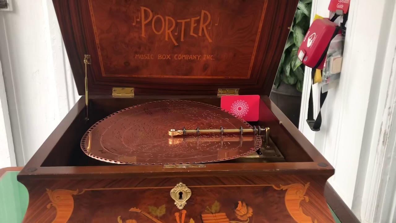 Old fashioned music box - YouTube
