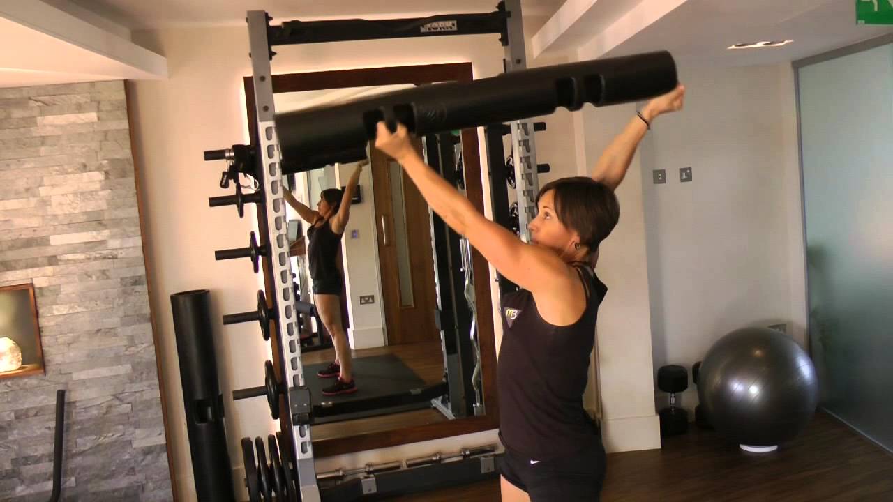 Super dynamic exercise - how to do ViPR Squat to Type 1 Rotation SP ...