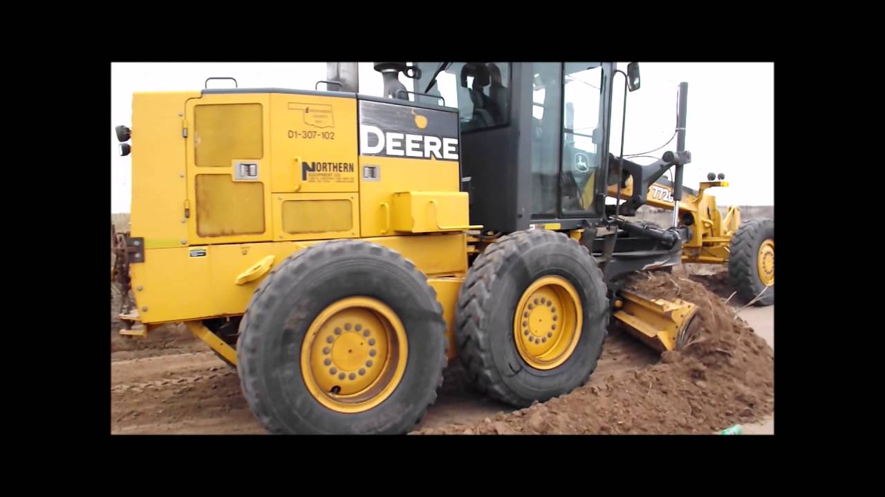 AutoGreder John Deere 772D - YouTube
