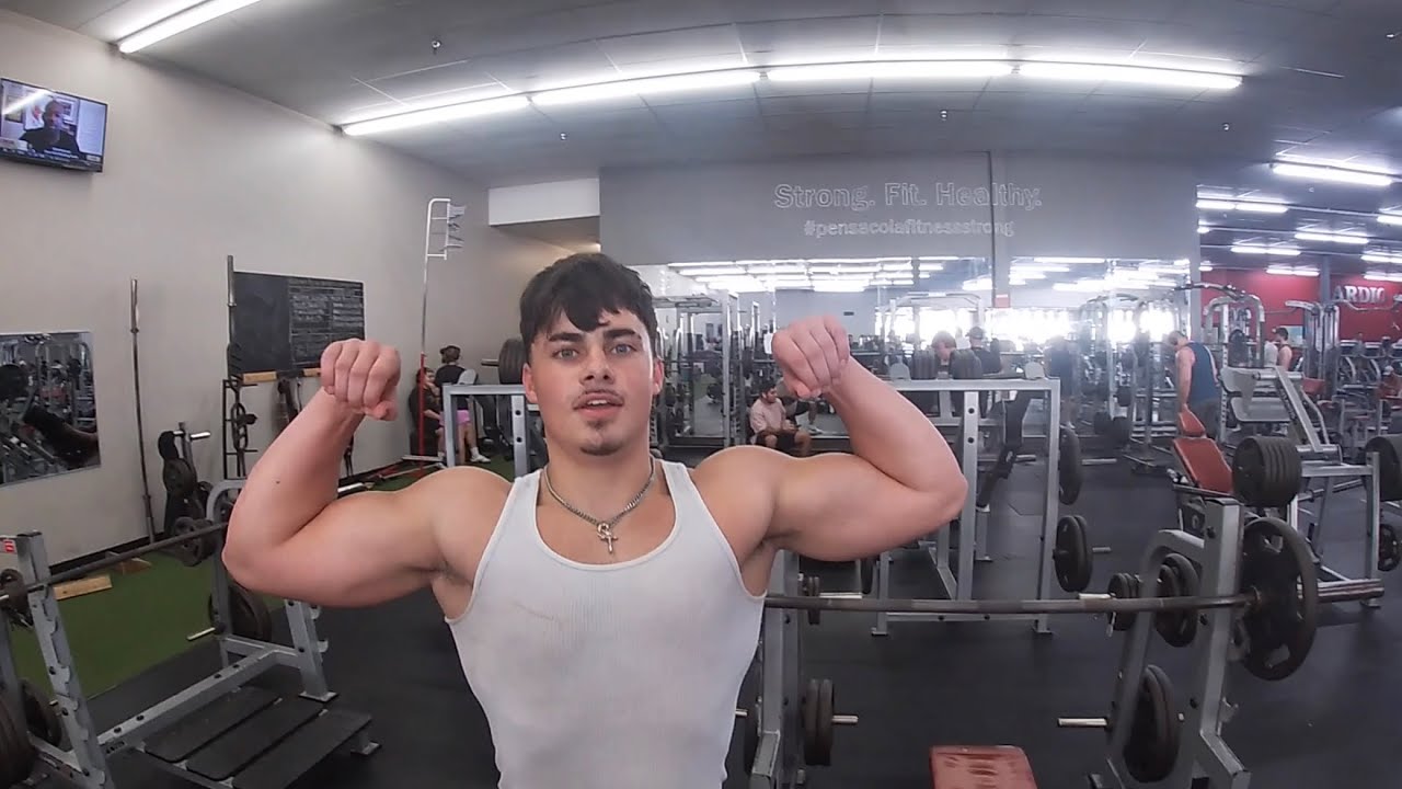 Arm and chest day😈 Day 2 - YouTube
