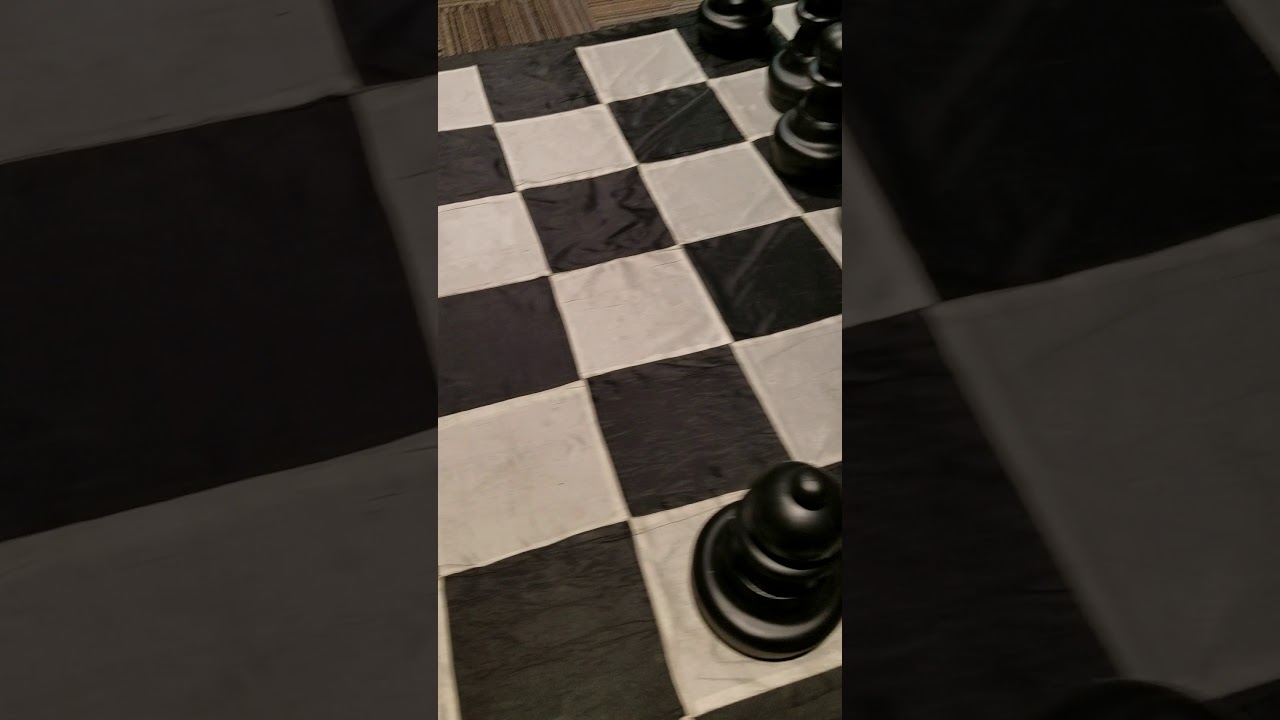 Surprise new unbeatable chess move!! - YouTube