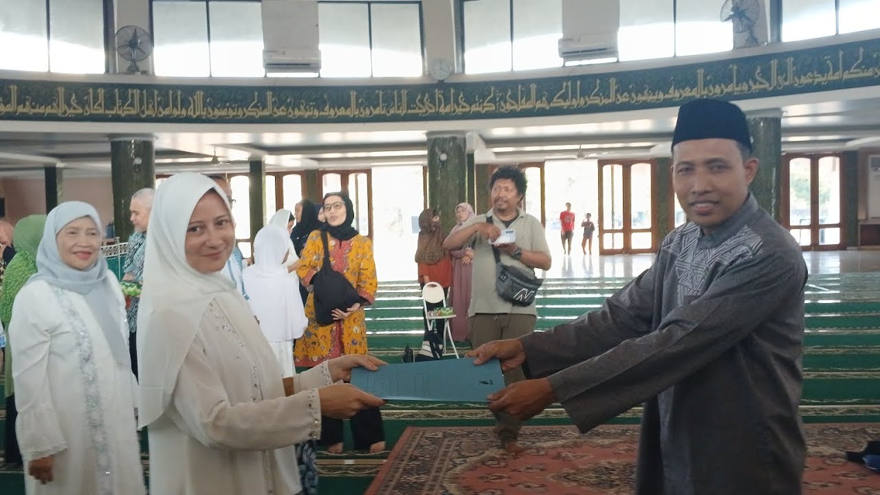 Masya Allah... Ikrar Syahadat CARLA JANSE VAN RENSBURG - YouTube