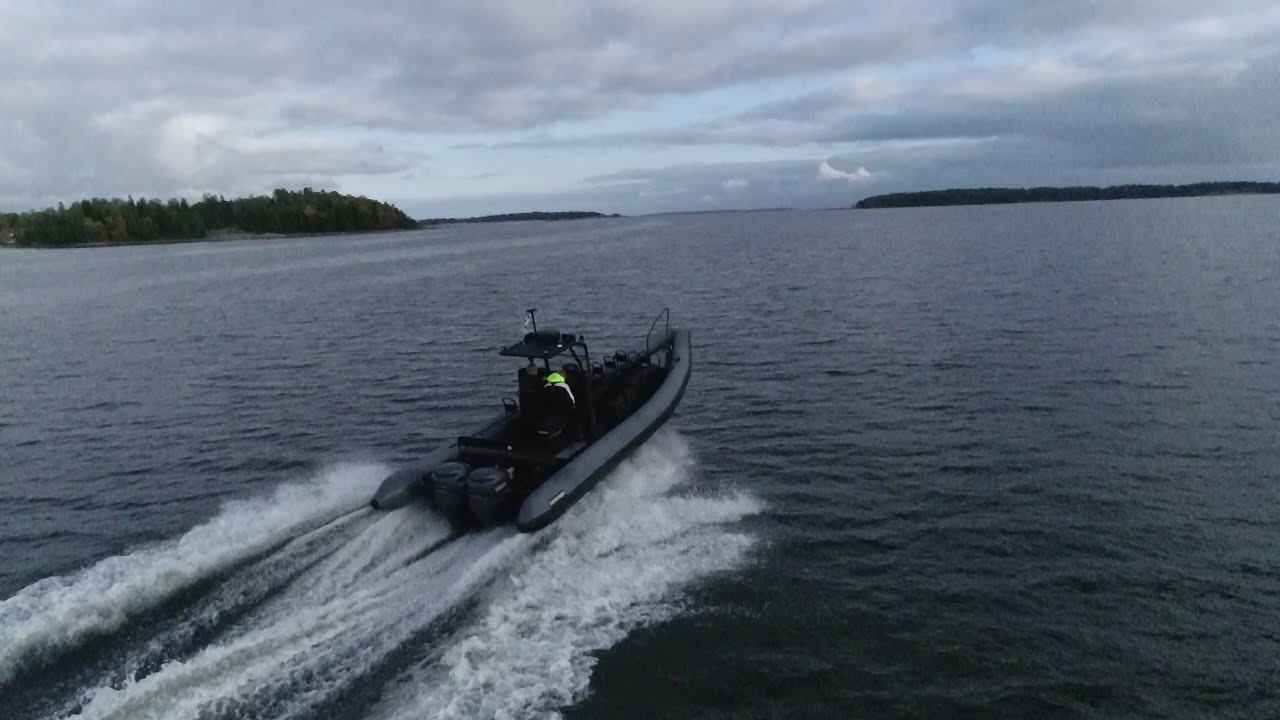 Boomeranger 2 x 250 YAMAHA RIB Boat - YouTube