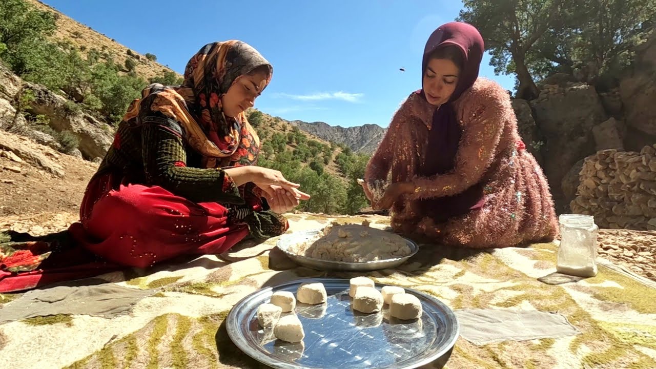 The steps of making curd in the traditional way: Nomadic products - YouTube