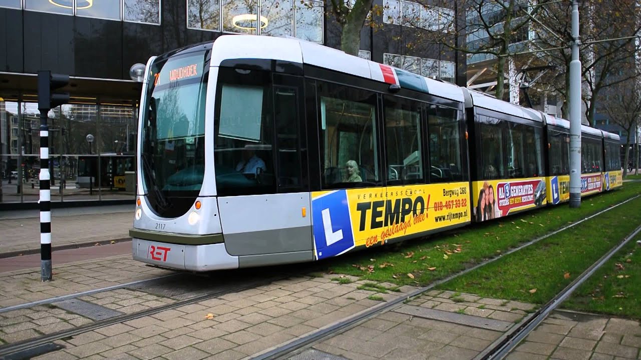 Tram in Rotterdam - Rotterdamse Elektrische Tram (00814) - YouTube