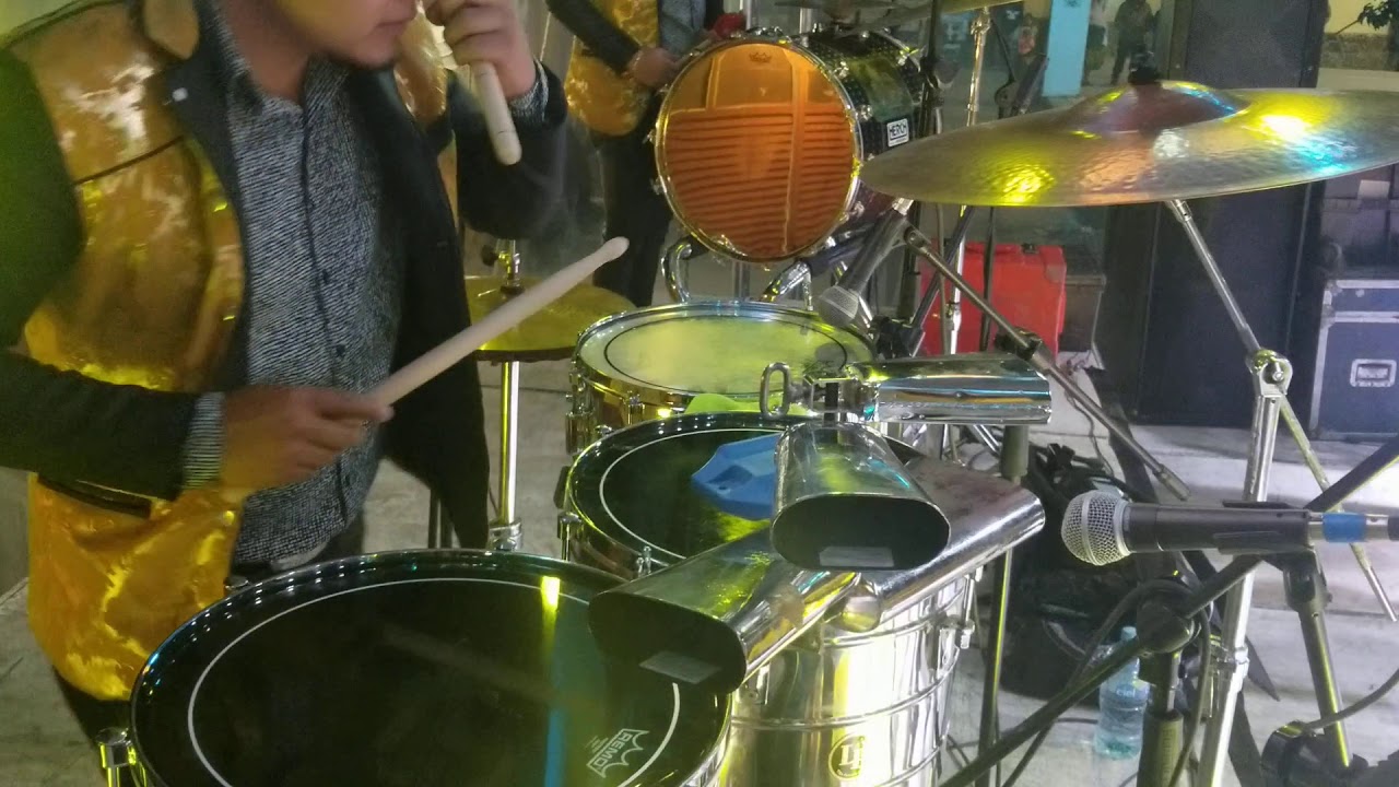 "Intro y Popurrí de Sones" (Tarolas y Tambora) Banda Cerro de Sauces!!! - YouTube