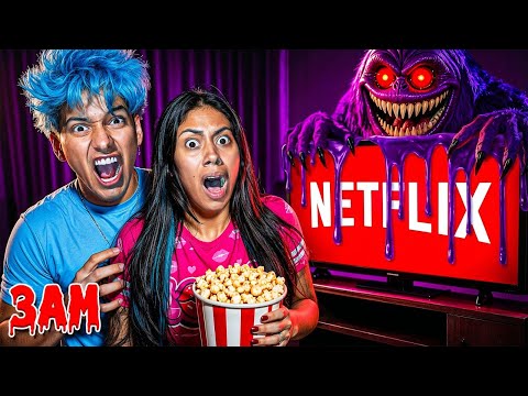 NUNCA ASSISTA NETFLIX AS 3 HORAS DA MANHÃ O GRIMACE SHAKE VOLTOU! *a lari foi possuída 