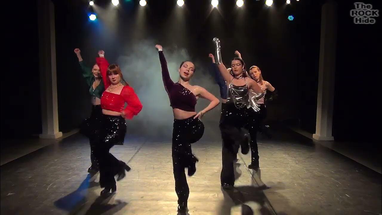 GFRIEND — MAGO dance cover by Silver wings [HONGDAE k-pop party (14.12.2024)] - YouTube