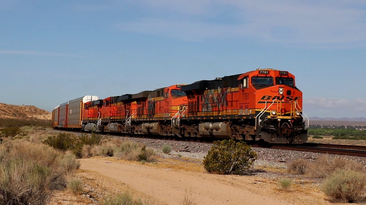 BNSF 7233,7402,7761,7772 BNSFRon D - YouTube