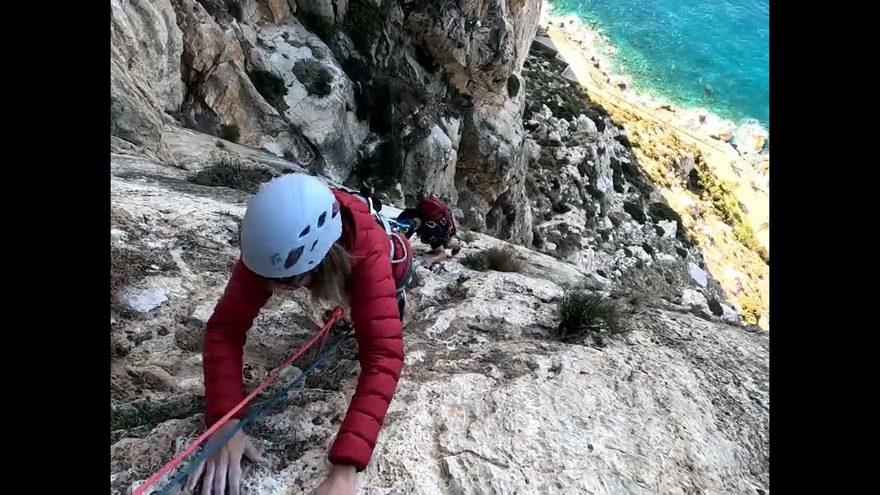 Vía Valencianos al Peñón de Ifach - YouTube