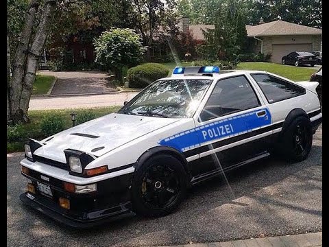 Cop car squeeling wheels on the streets of California. - YouTube