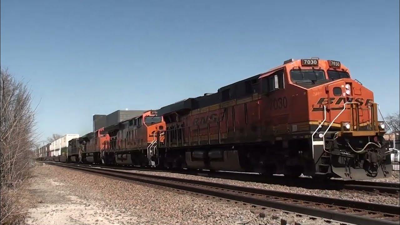 BNSF #7030 Leads WB Intermodal with NS Power. Olathe, KS 4/1/23 - YouTube