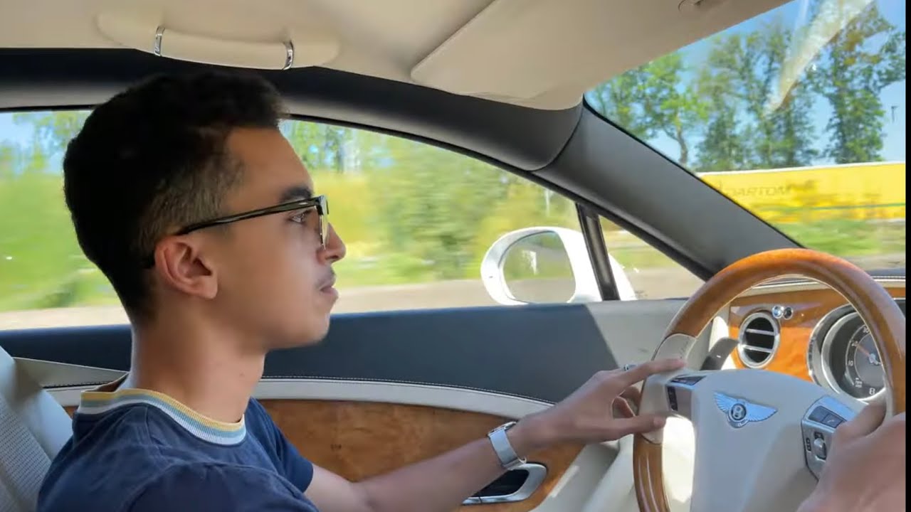 Je vais chercher la nouvelle voiture d'@AKRAMJUNIORTV avec le stagiaire ...