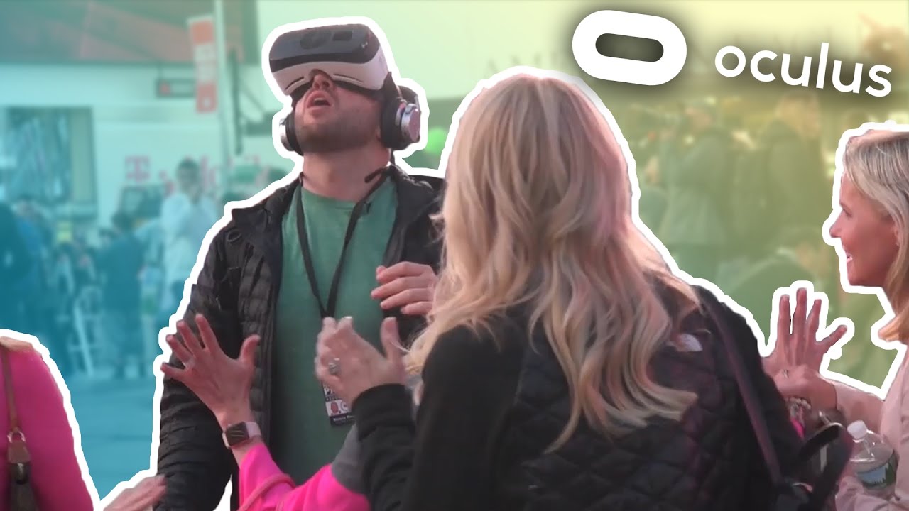 VIRTUAL REALITY IN PUBLIC - HOW TO PRANK - YouTube