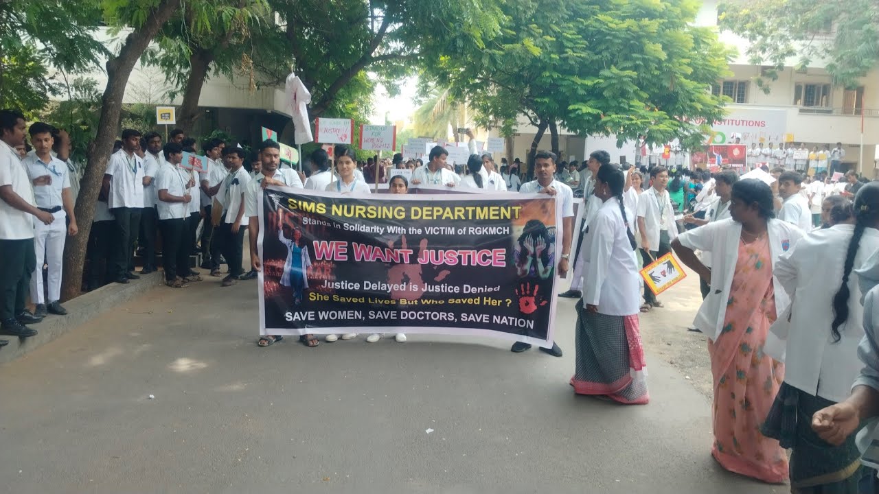 Protest For Doctor Moumita Debnath | SIMS | Live - YouTube