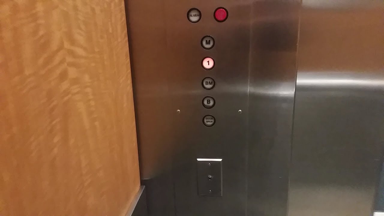 Vintage Westinghouse Hydraulic Elevator @ The American Center ...