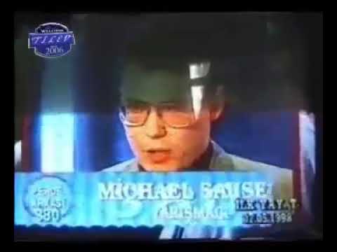 Alman ZDF kanalında isviçreli   Michael Sauser   Türk Milli Marşı ayakta dinlenir   diyerek herkesi