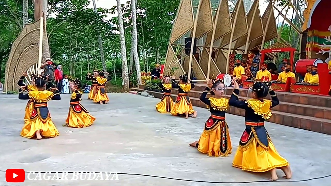 Tari GRAMANG Sanggar "MEKAR ARUM" Glenmore - YouTube