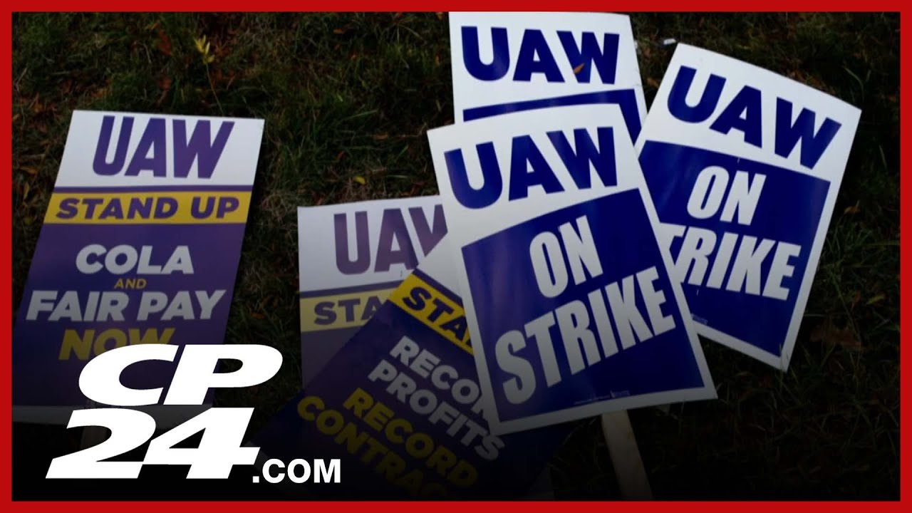 United Auto Workers union ratifies new contract - YouTube