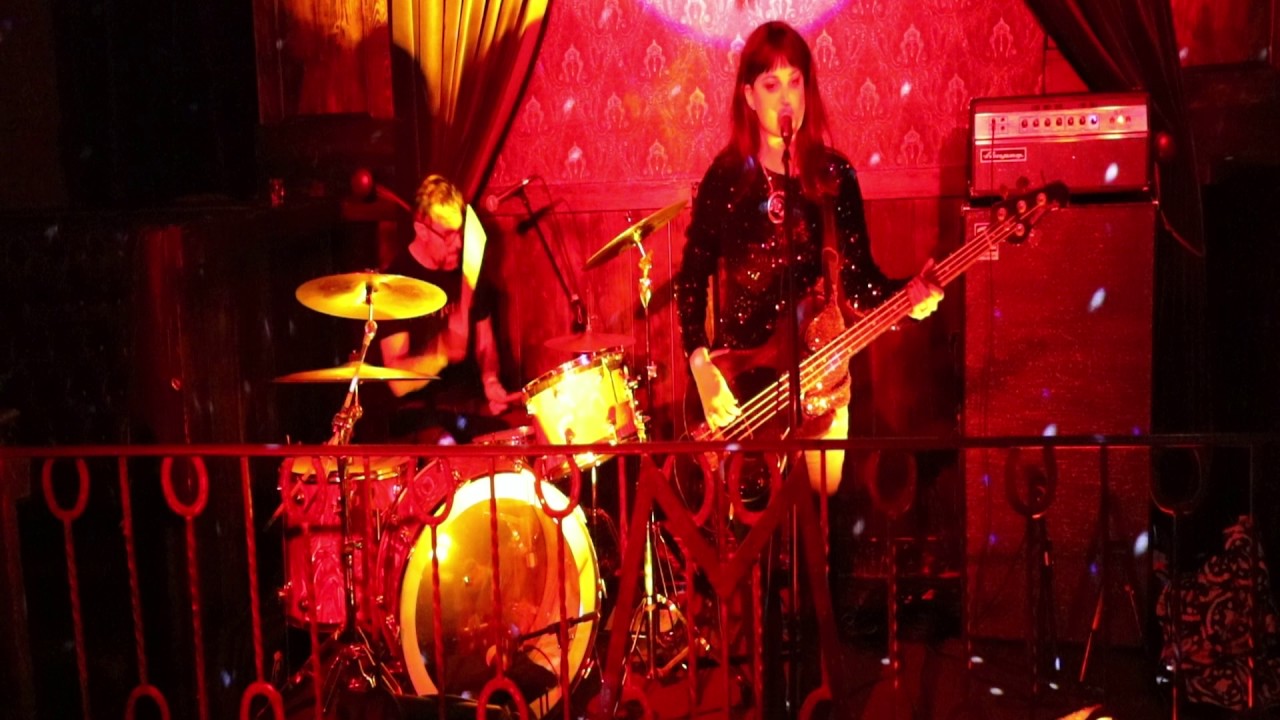 Sumo Princess Star Spangled Banner/ Tinsel Man live at Monty Bar 01/17 ...