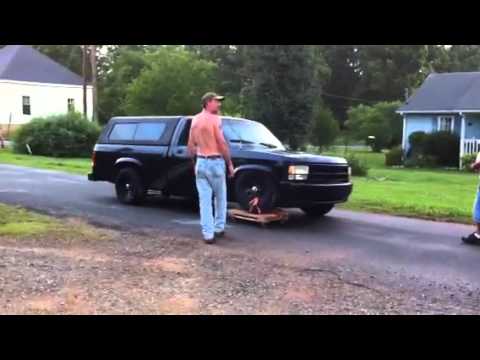 Redneck towing - YouTube