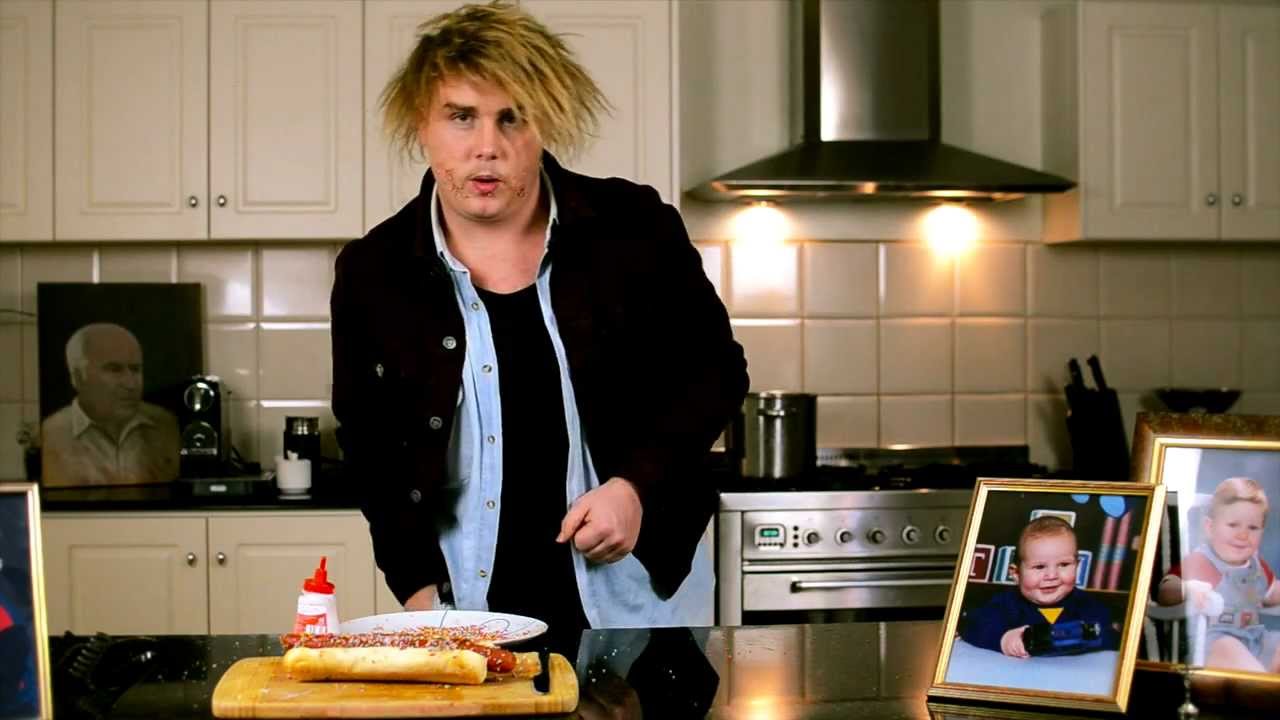 STUBBY'S KITCHEN: STUBBY'S SAUSAGE SPECIAL - YouTube