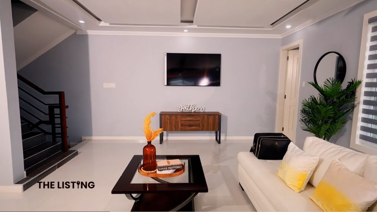 Discover The Azure Ridge: A Glimpse of Paradise in Norbrook Heights ...