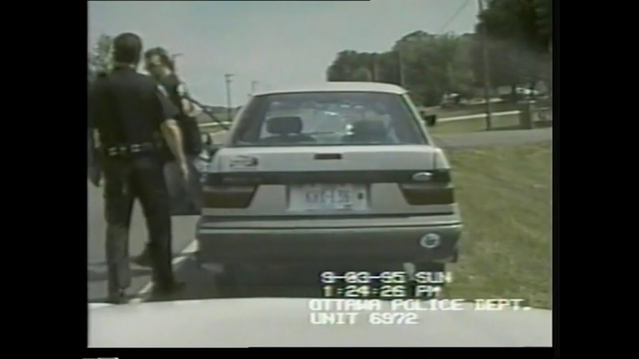Man Freaks Out Over Speeding Ticket - YouTube