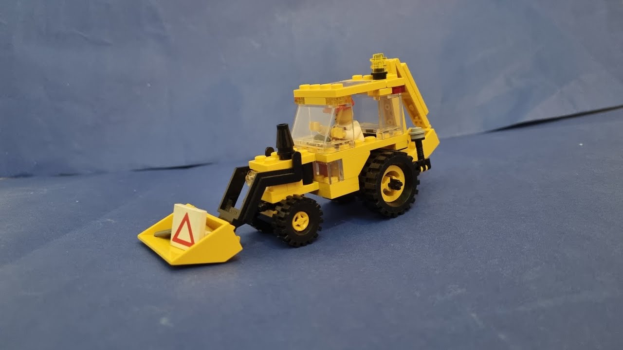 Building the LEGO 6662 'Backhoe' - YouTube