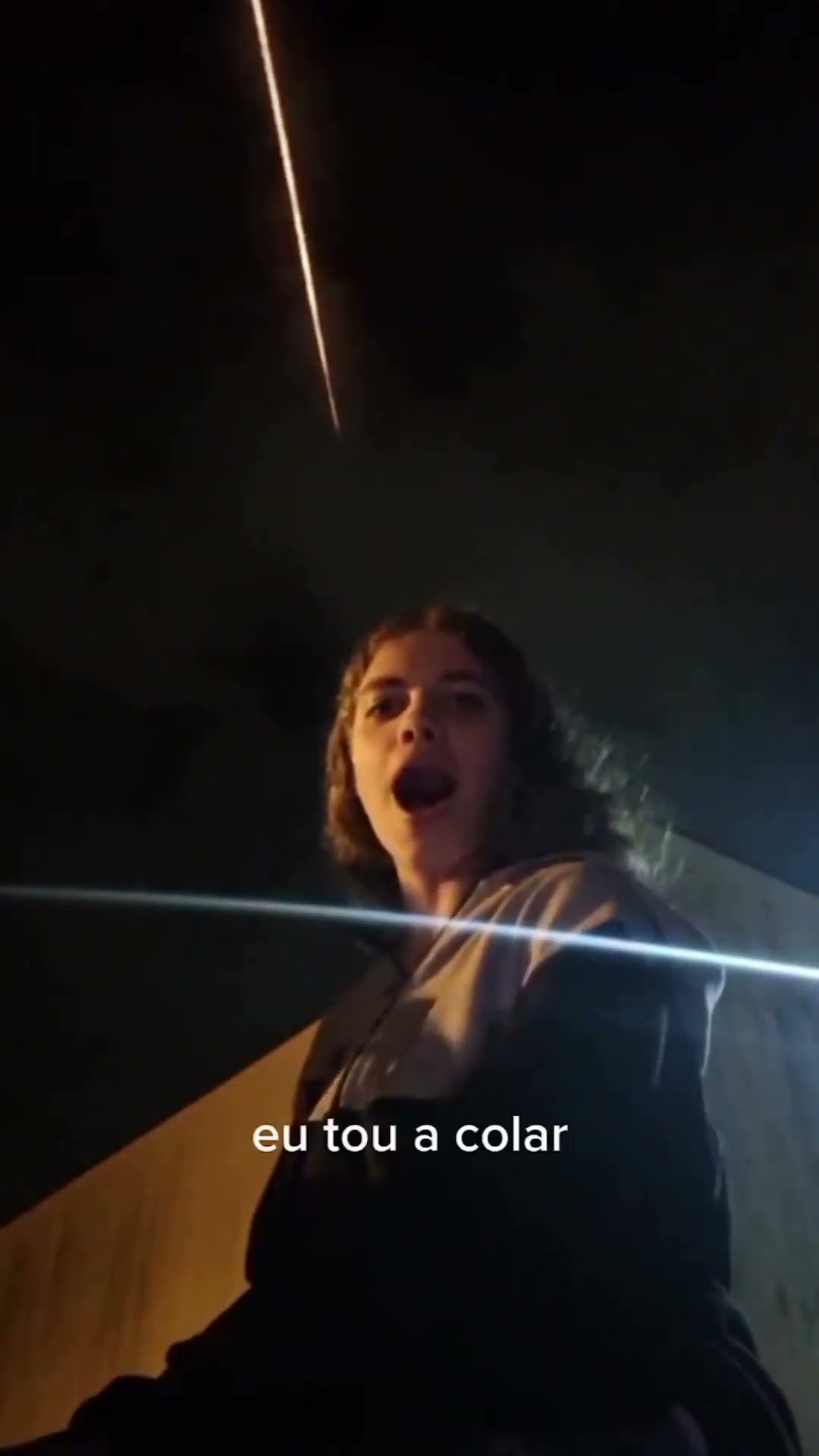 This Girl captured the Coolest video of the meteor that fell in ...