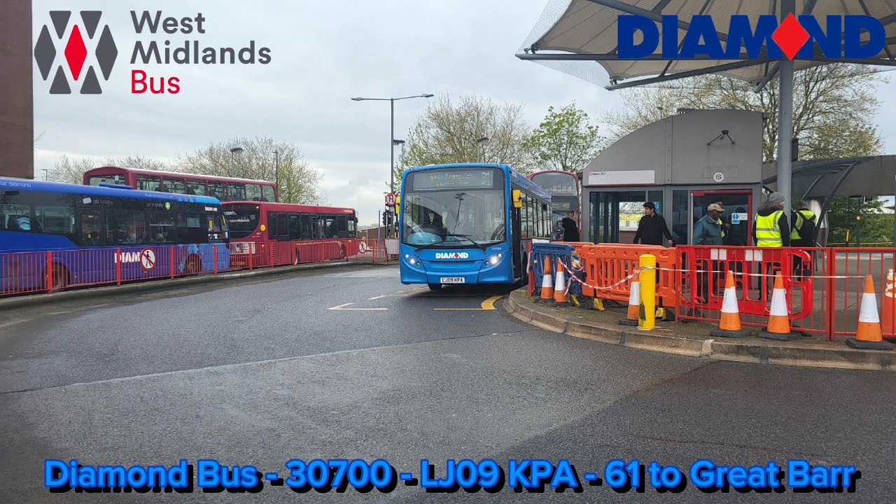 Diamond Bus Enviro 200 30700 (LJ09 KPA) on the 61 to Great Barr! - YouTube