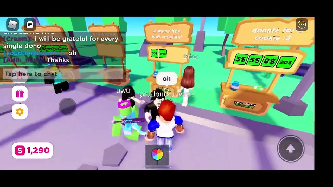 Giving my friend 500 robux in PLS DONATE (Roblox) - YouTube