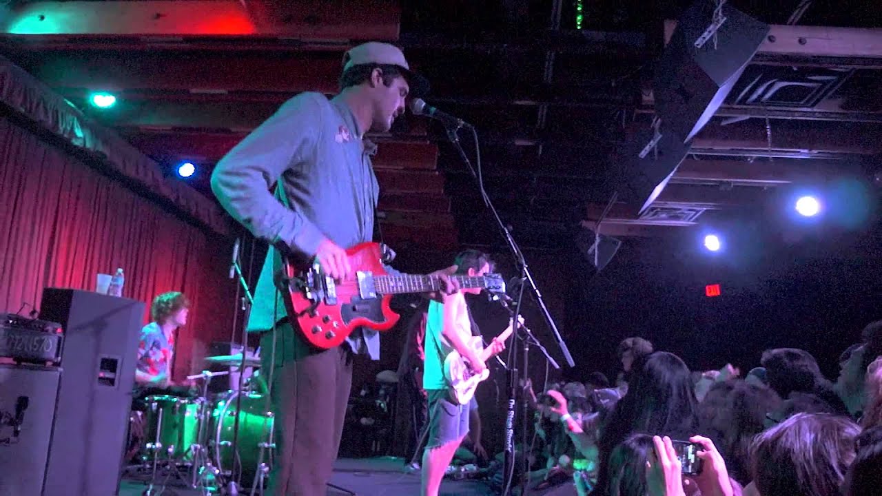FIDLAR - Max Can't Surf (Live at Crescent Ballroom) - HD - YouTube
