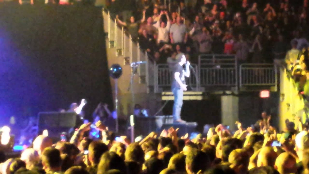 Pearl Jam - Alive (Live) Phoenix Arizona, Jobbing.com Arena, November ...