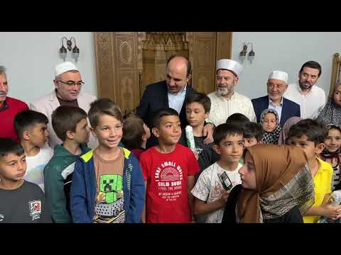 Baskan Altay Sabah Namazinda Cocuklar Ile Biaraya geldi