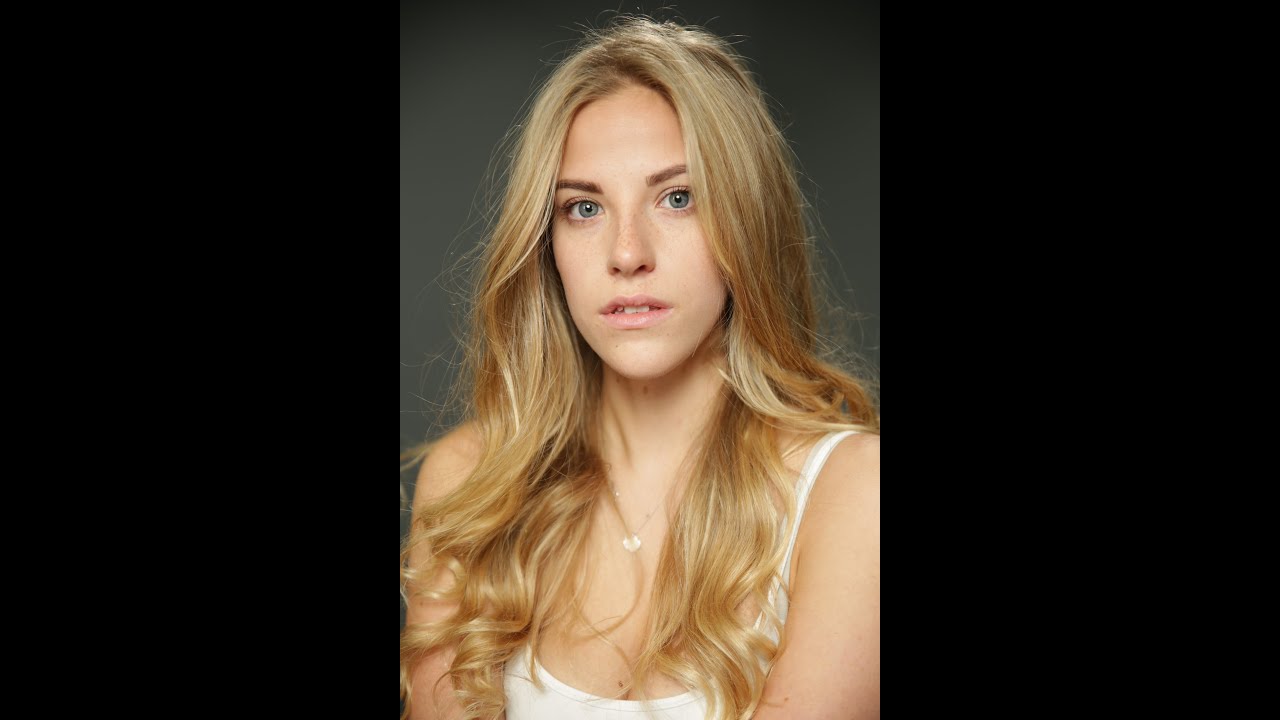 Chloe Oxley - Acting Show Reel 2020 - YouTube
