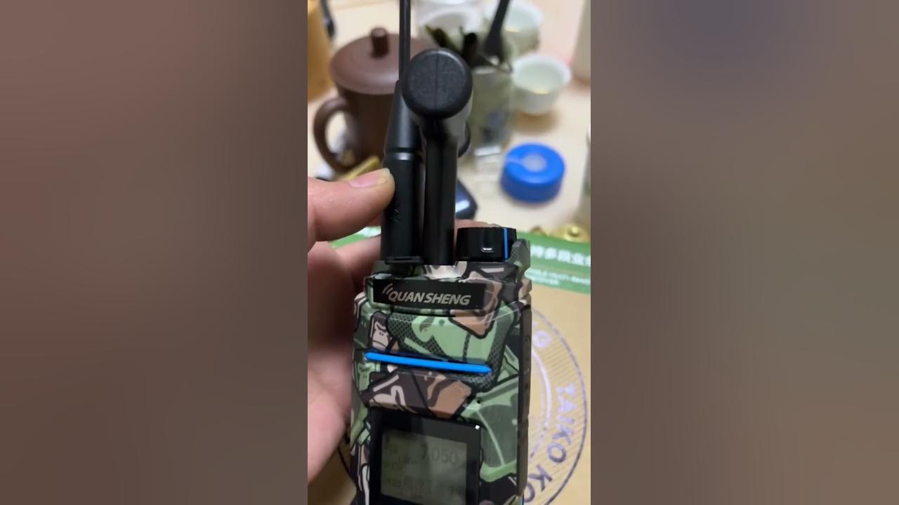 Quansheng TK11 on HF with stock antenna. - YouTube