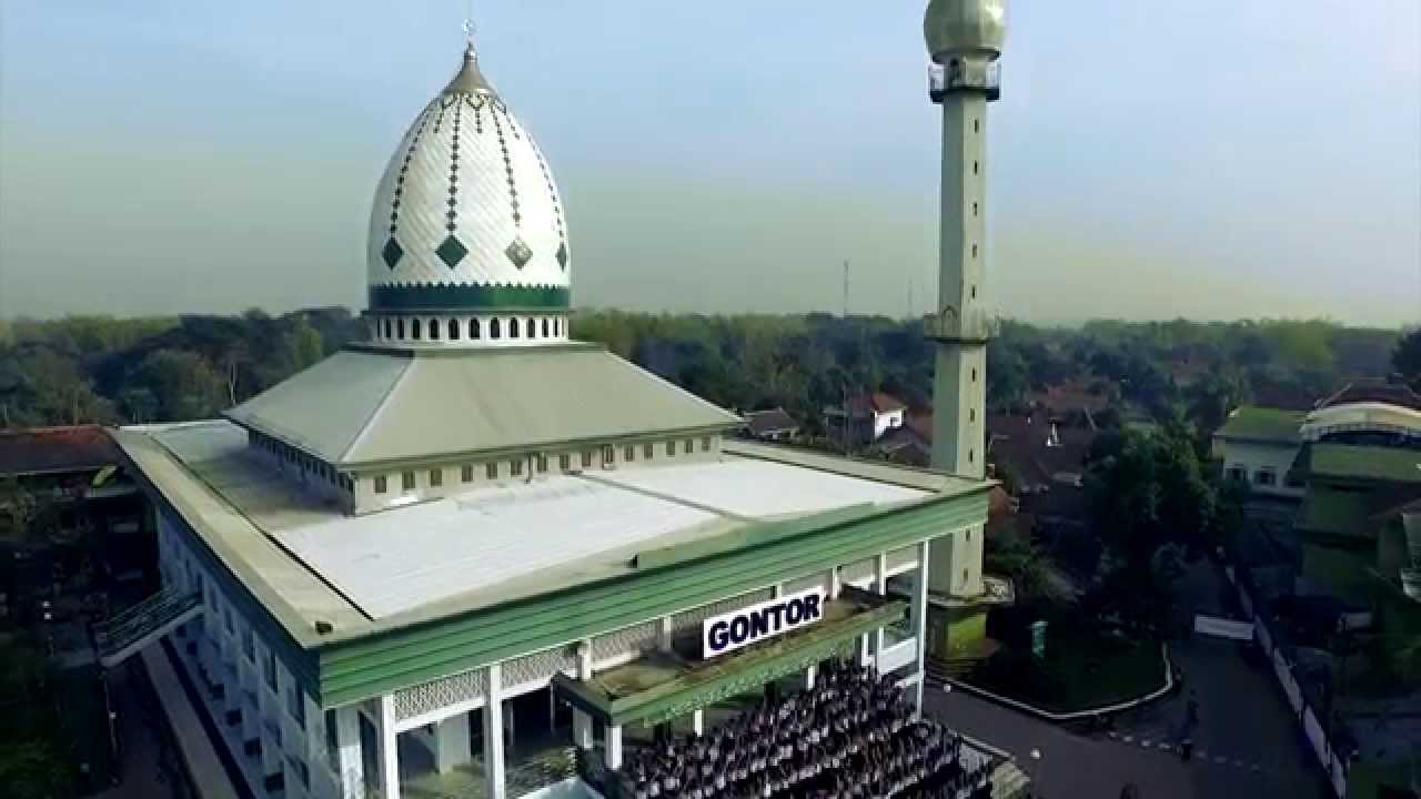 Perjalanan pertama generasi 90 tahun gontor - ID Media - YouTube